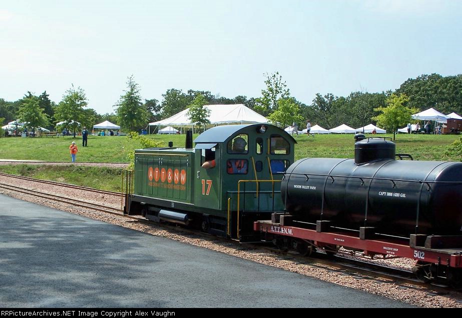 ATT&NW R.R. SW1200 #17