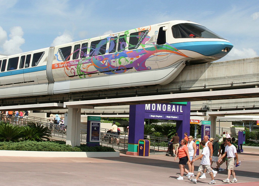 Disneyworld Monorail