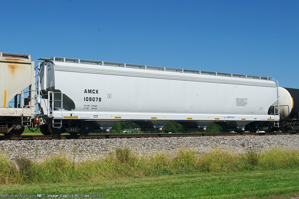 AMCX Covered Hopper 109078