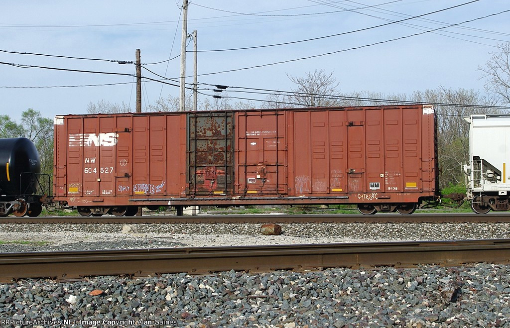 NW Box Car 604527