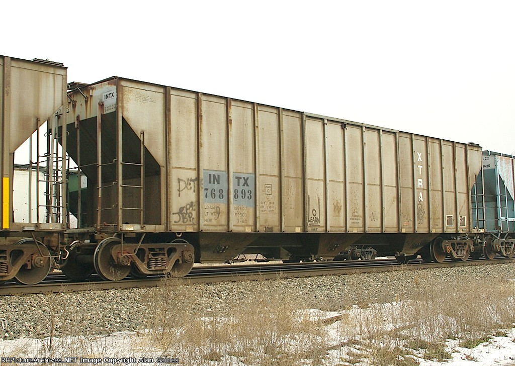 INTX Covered Hopper 768893