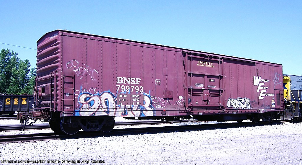 BNSF Reefer 799793
