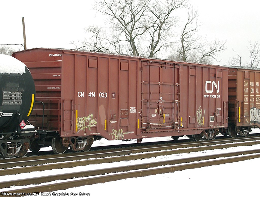 CN Box Car 414033