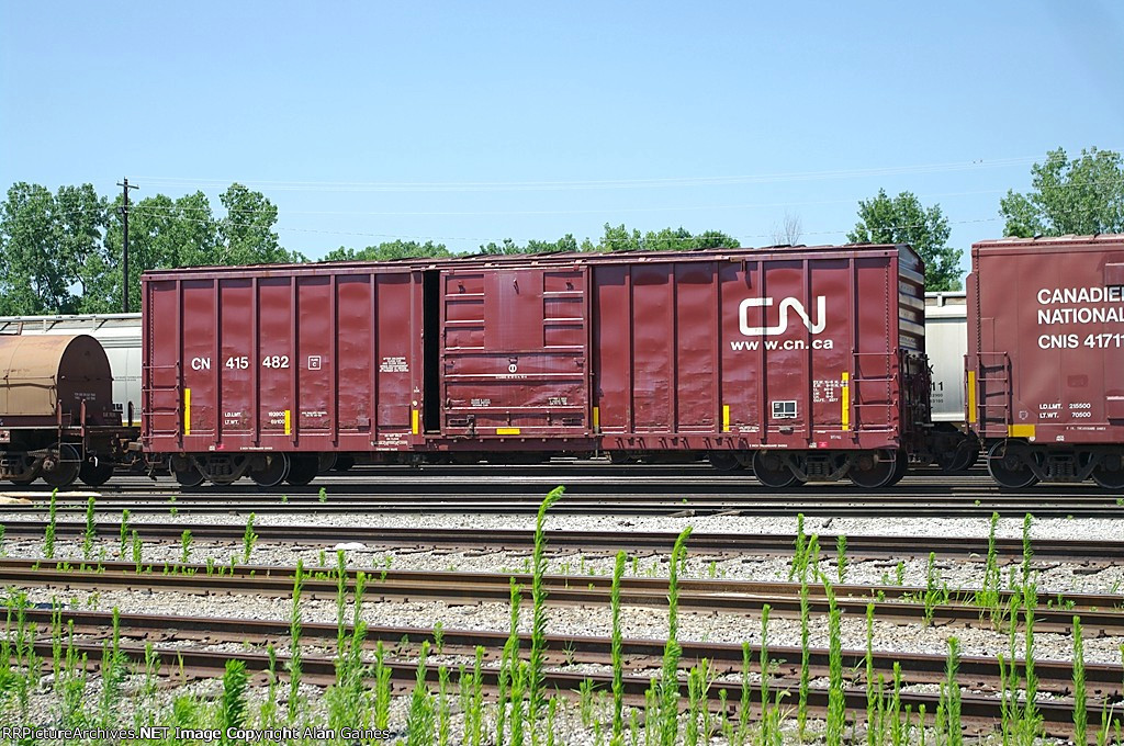 CN Box Car 415482