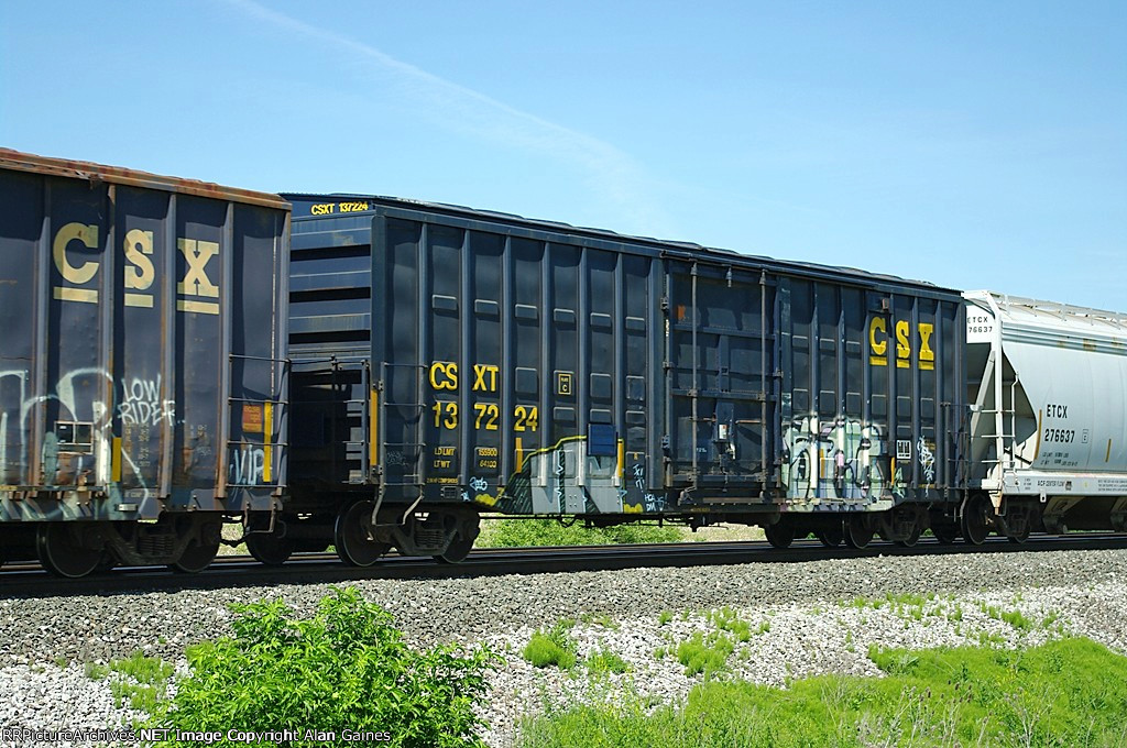 CSX Box Car 137224