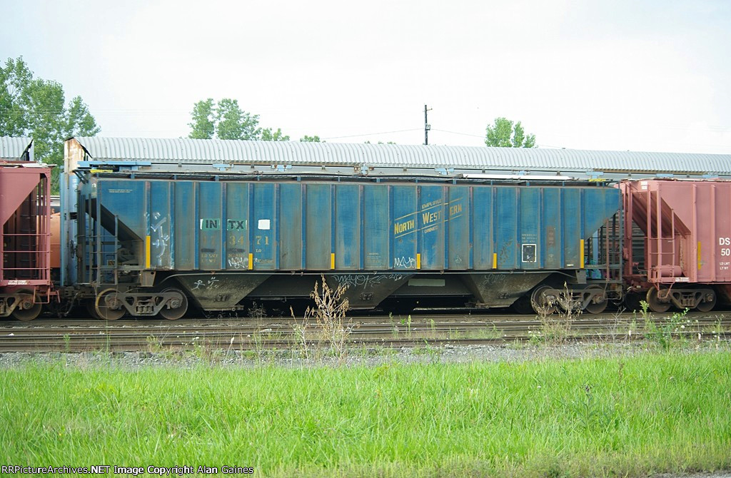 INTX Covered Hopper 173471