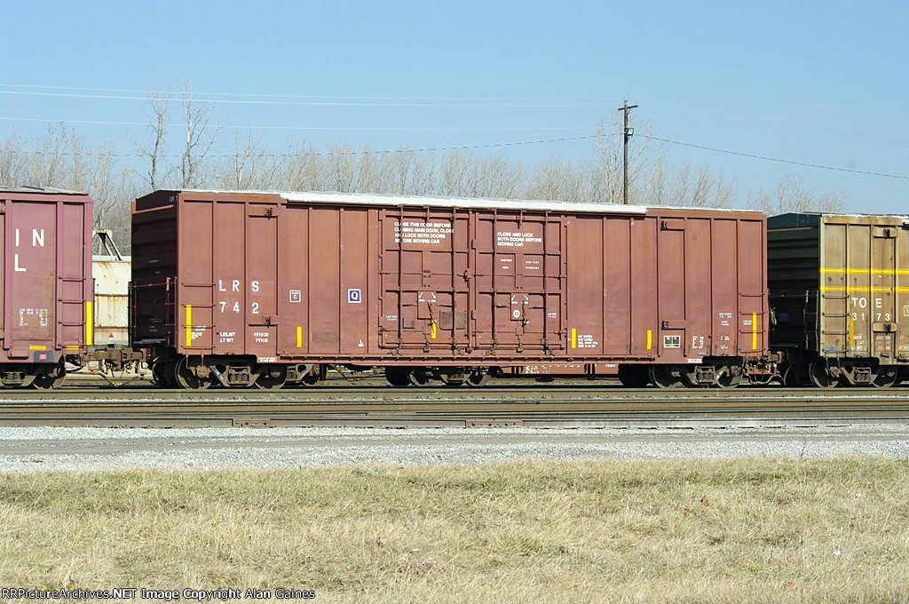 LRS Box Car 742