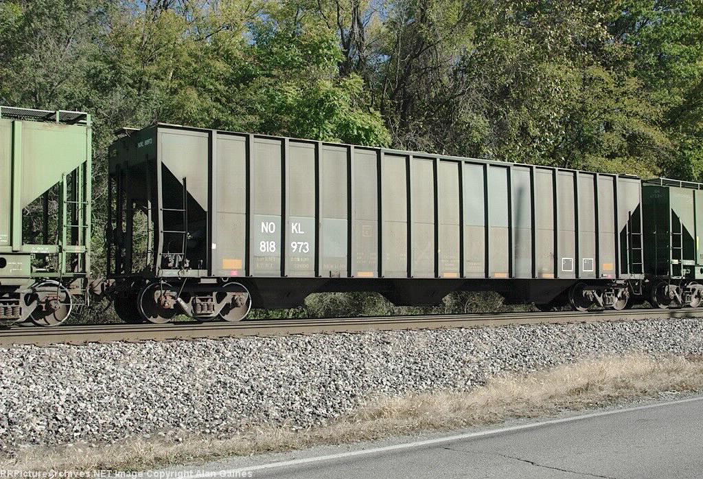 NOKL Covered Hopper 818973