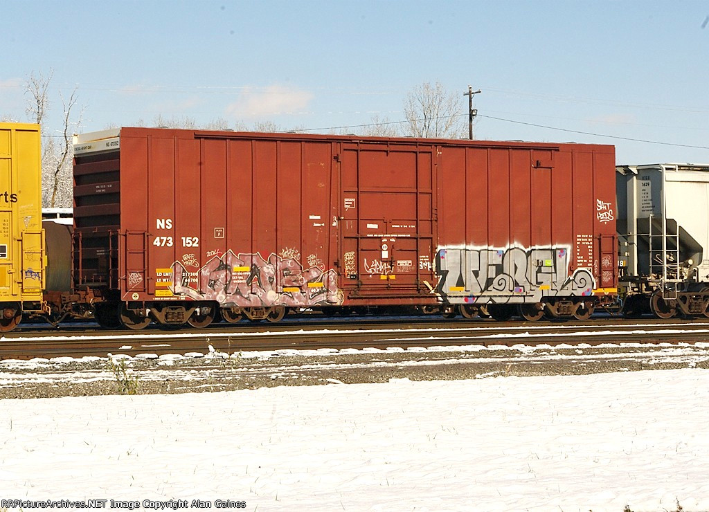 NS Box Car 473152