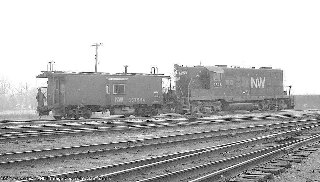 NW Bay Window Caboose 557504