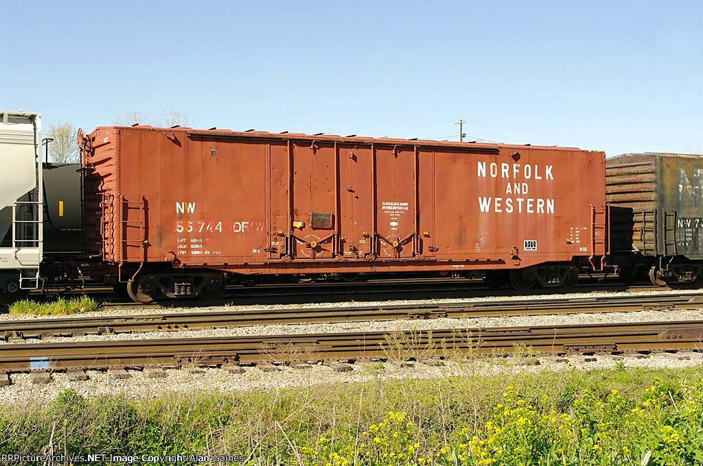 N&W Box Car 56744