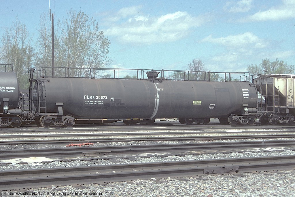 PLMX Tank Car 30072