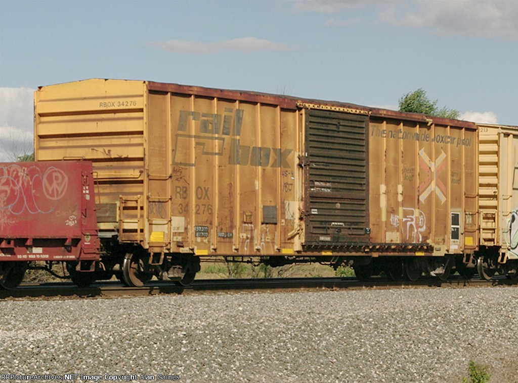 RBOX box car 34276