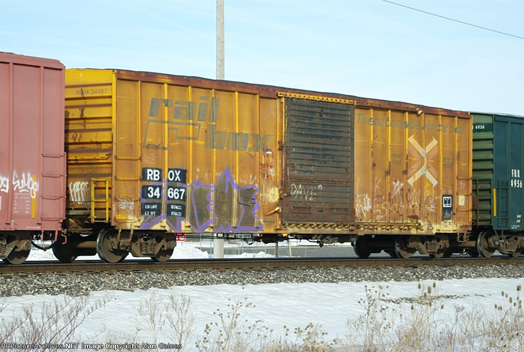 RBOX Box Car 34667