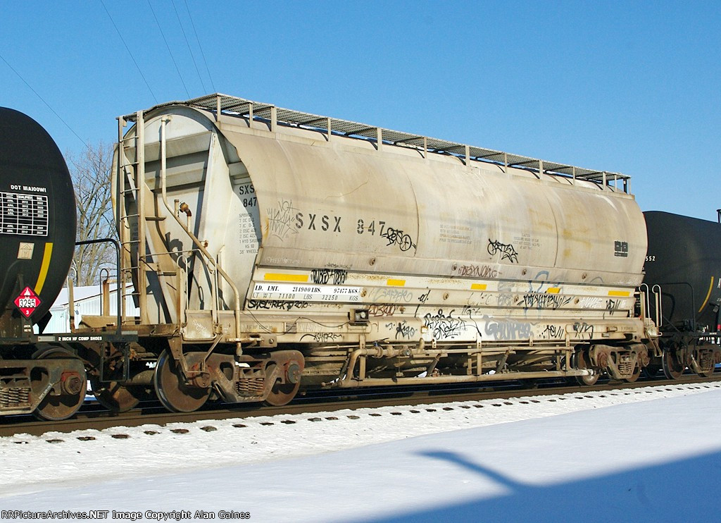 SXSX Covered Hopper 847