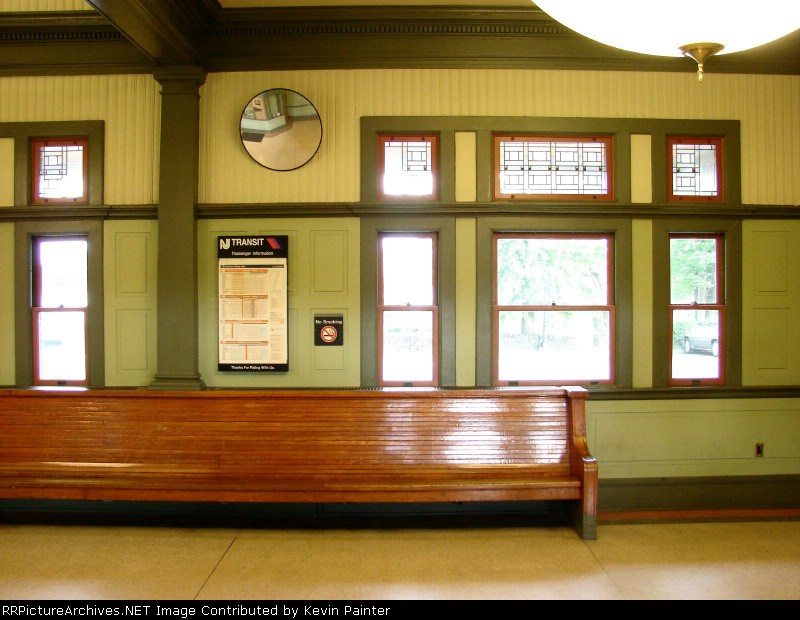 CNJ station interior