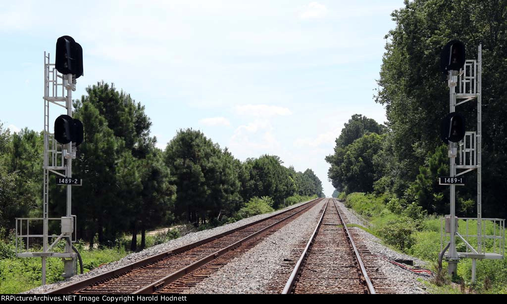The%southbound intermediate signals @ mp A 148.9