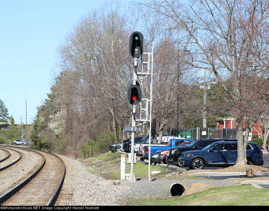 Clear signal for CSX train L619-12