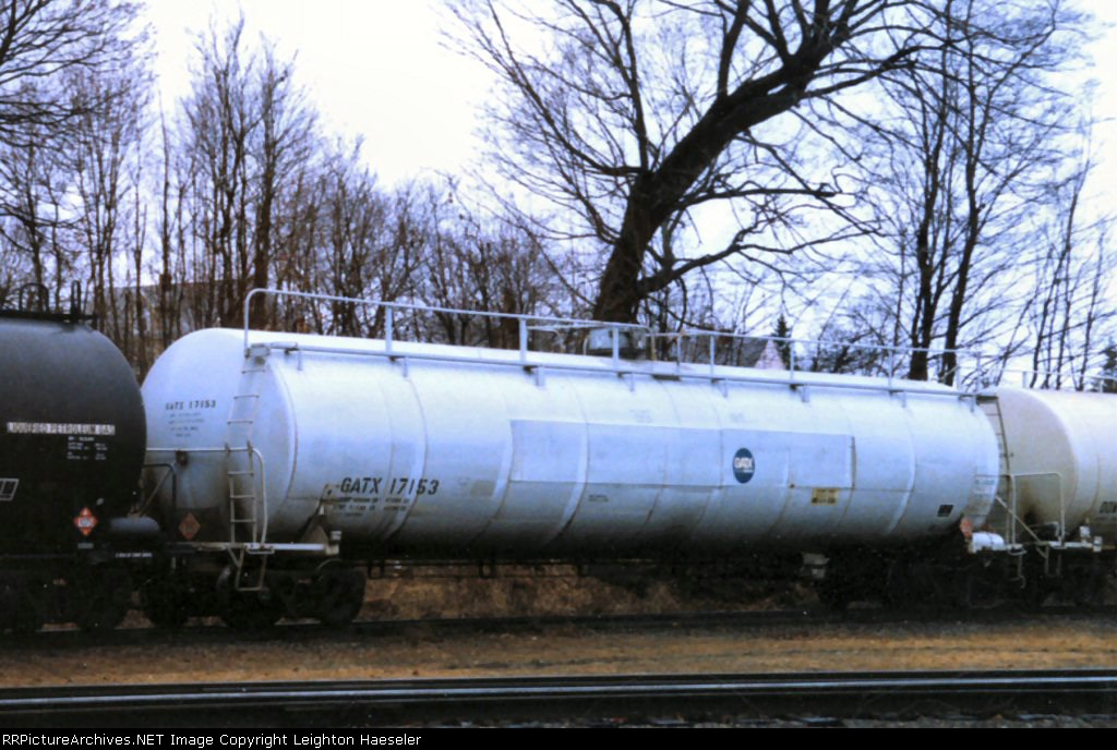 GATX 17153 with GATX decal