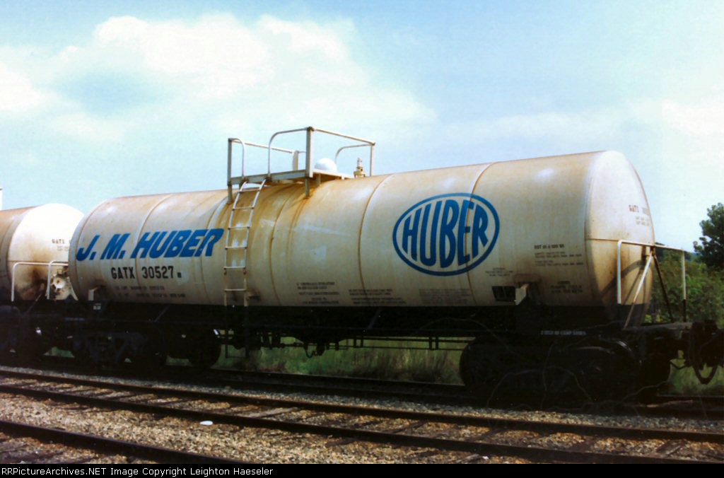 GATX 30527 in J.M. Huber paint
