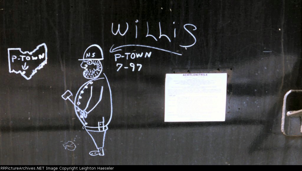 GATX 76622 with HazMat data & Graffiti