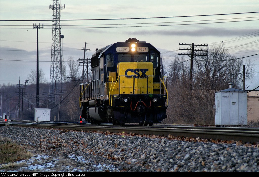 CSX 8887