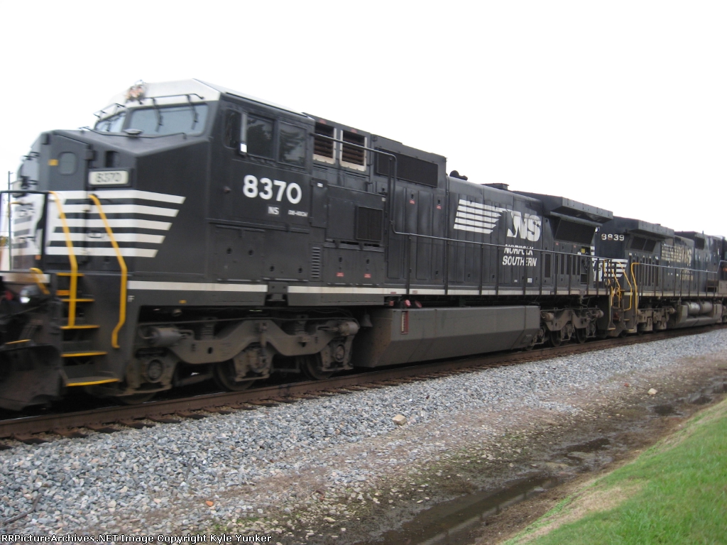NS 8370