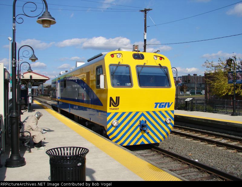NJT TGIV