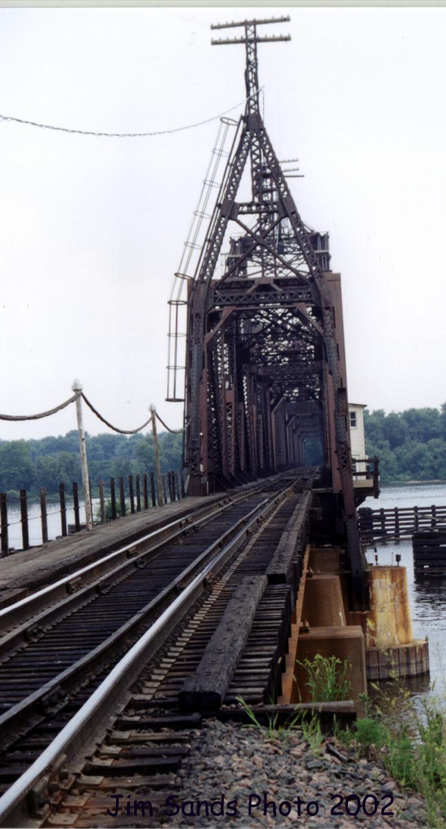 Milwaukee Bridge 2002