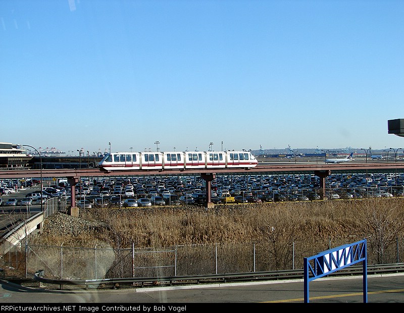 EWR AirTrain