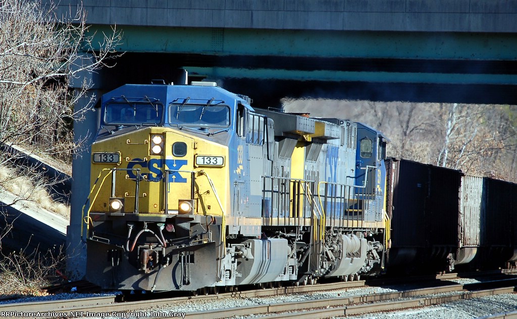 E711-29 heads back to West Virginia with a pair of AC44CW's CSXT 133 ...