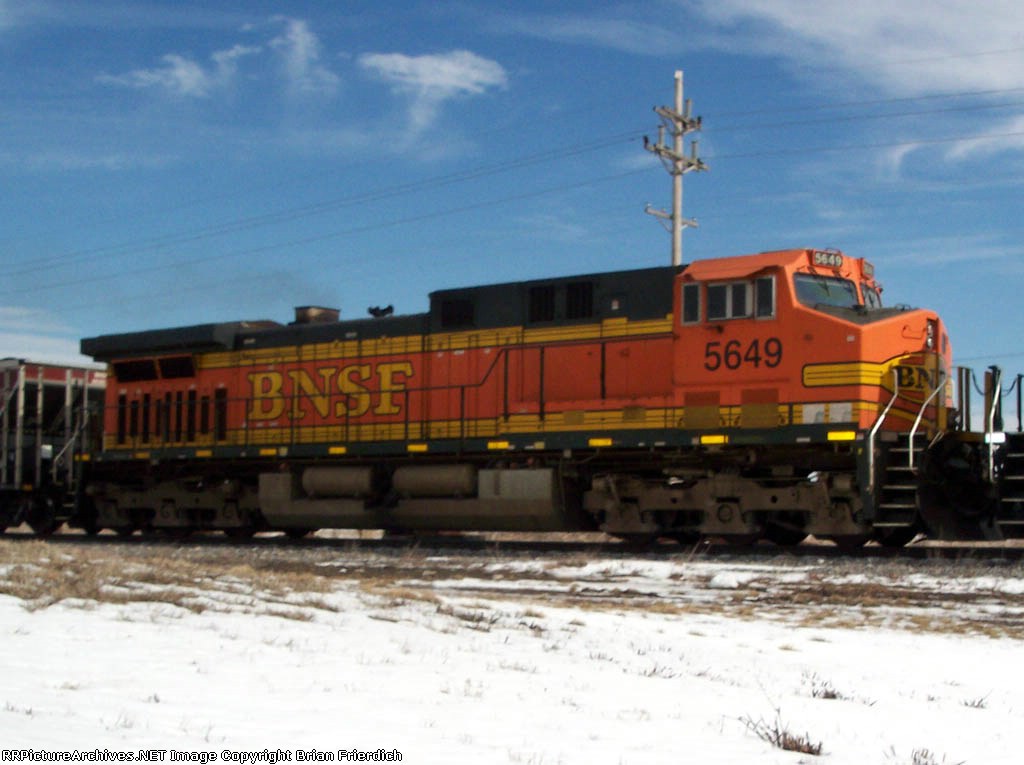 BNSF 5649