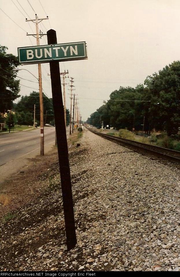 Southern Railway sign