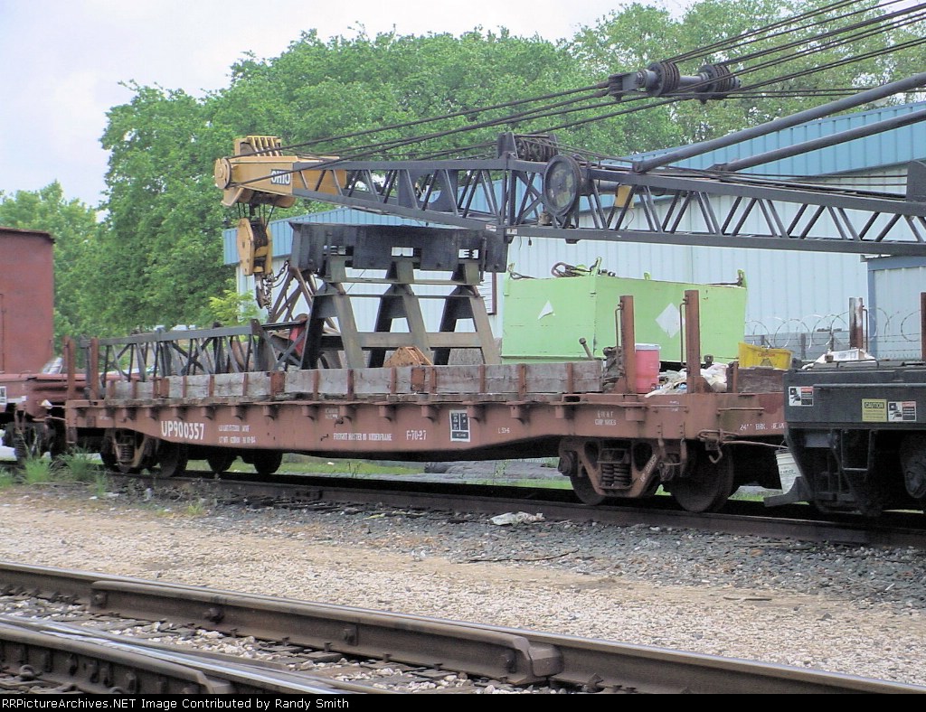 UP 900357, Flat - Boom Tender