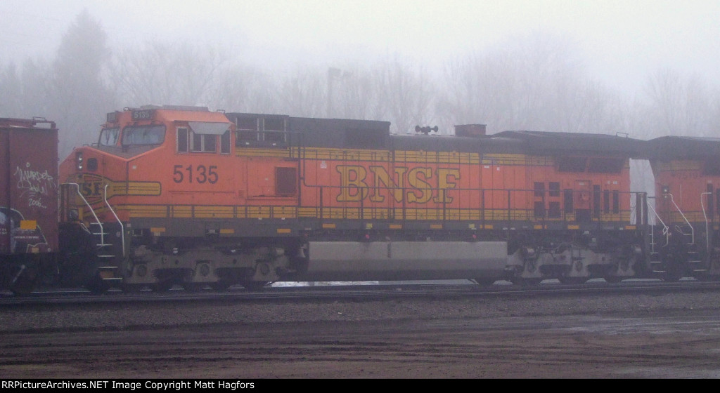 BNSF 5135