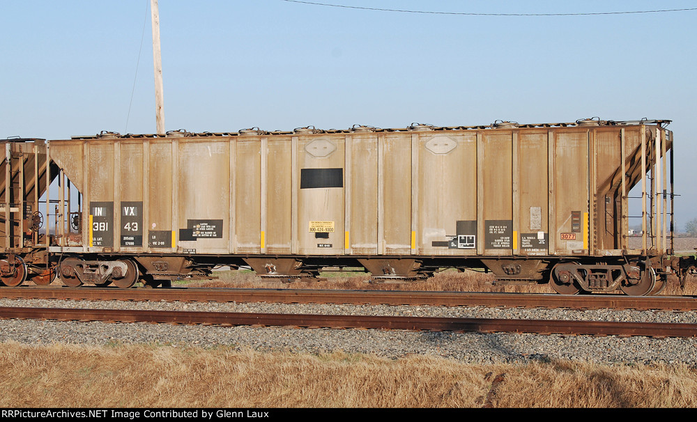 Aluminum 4-Bay Chvered Hopper INVX 38143