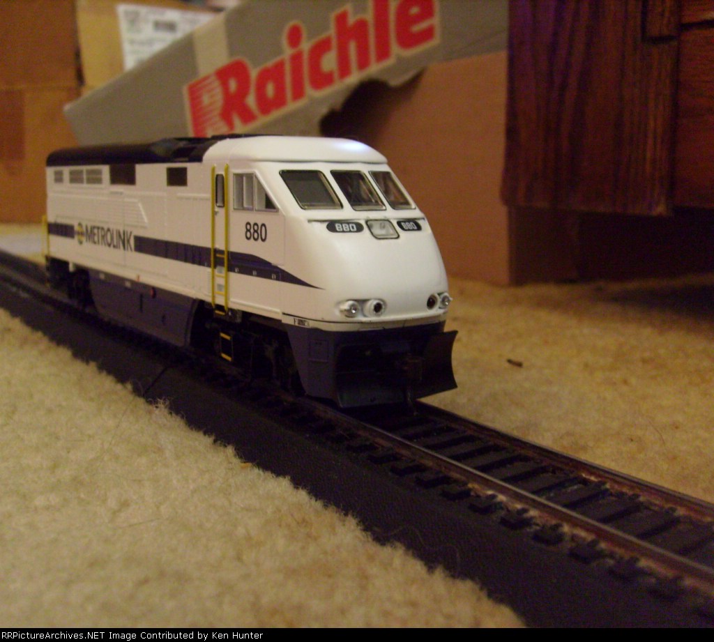 Metrolink F59PHI #880
