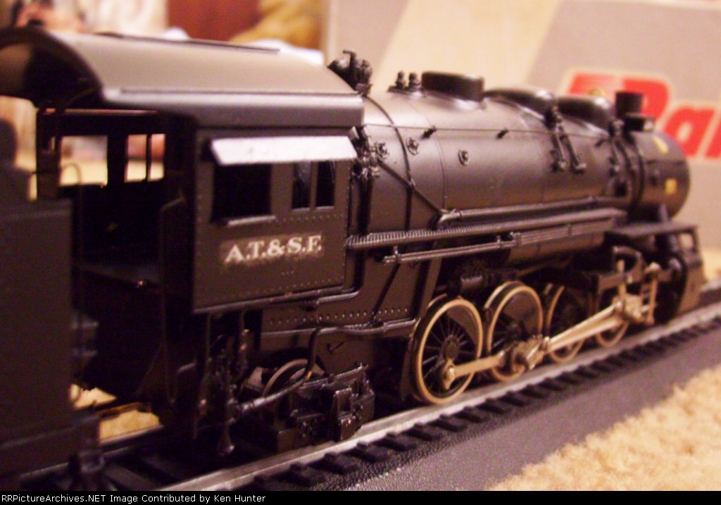 Side view of the Mikado