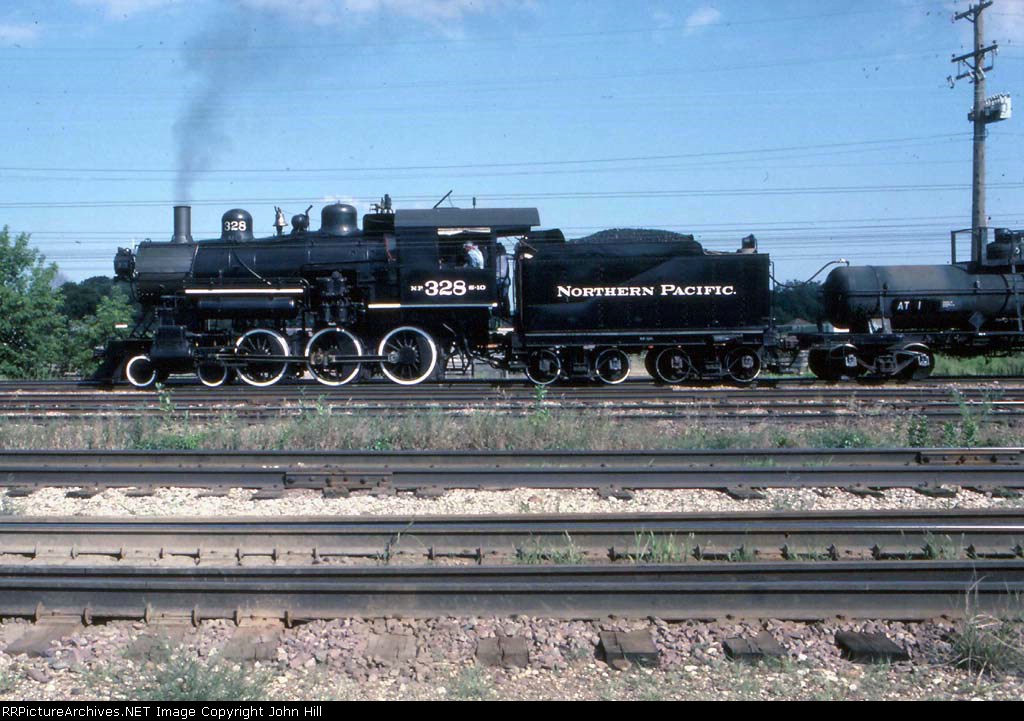 1304-05 NP 328 "Renaissance Festival" excursion via C&NW (ex-M&StL ...