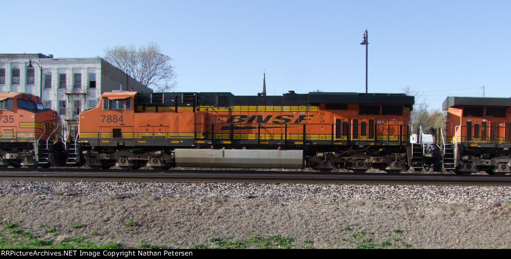 BNSF 7884