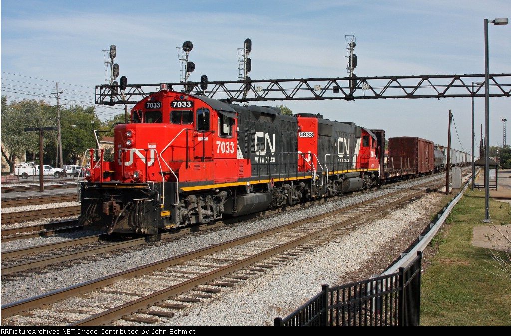 CN 7033