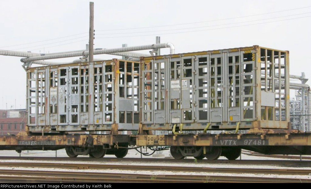 CAXU 380003 and 300339