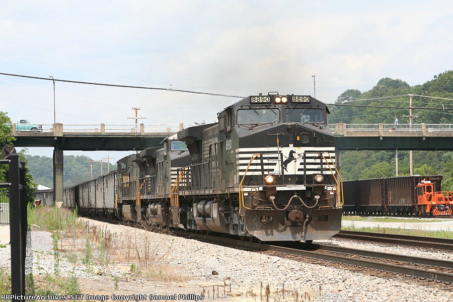 NS 810