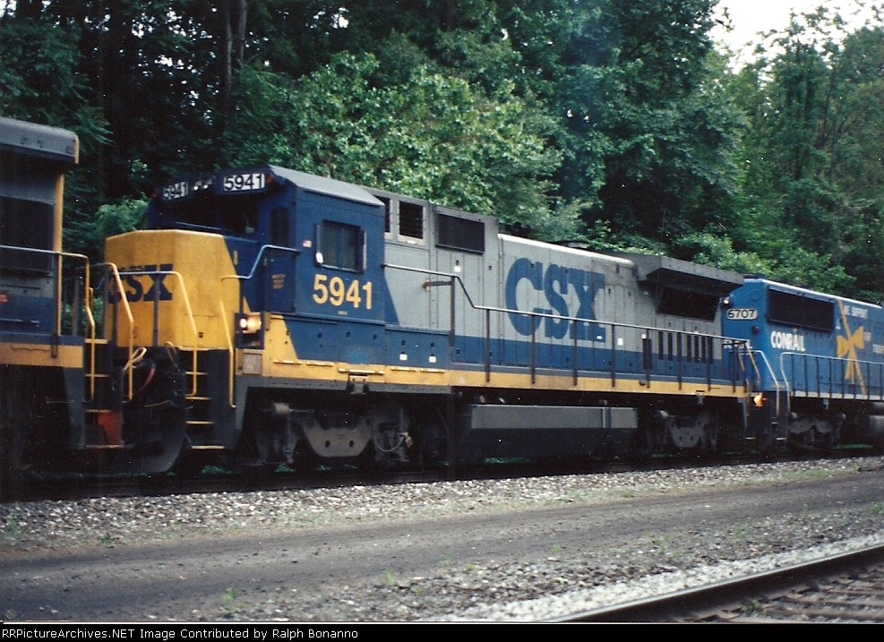 Ex NYSW B40-8 5941 and friends sit on the siding between CP-7 and Cp-10 ...