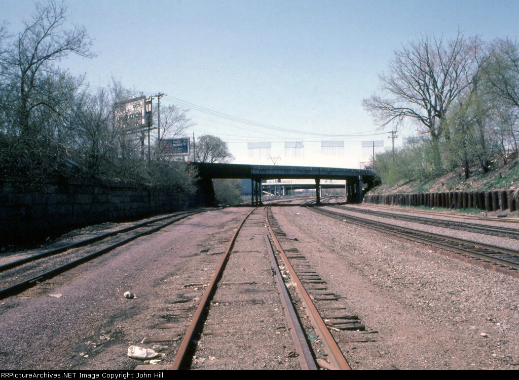 1226-11 BN-C&NW Mpls Downtown Trench