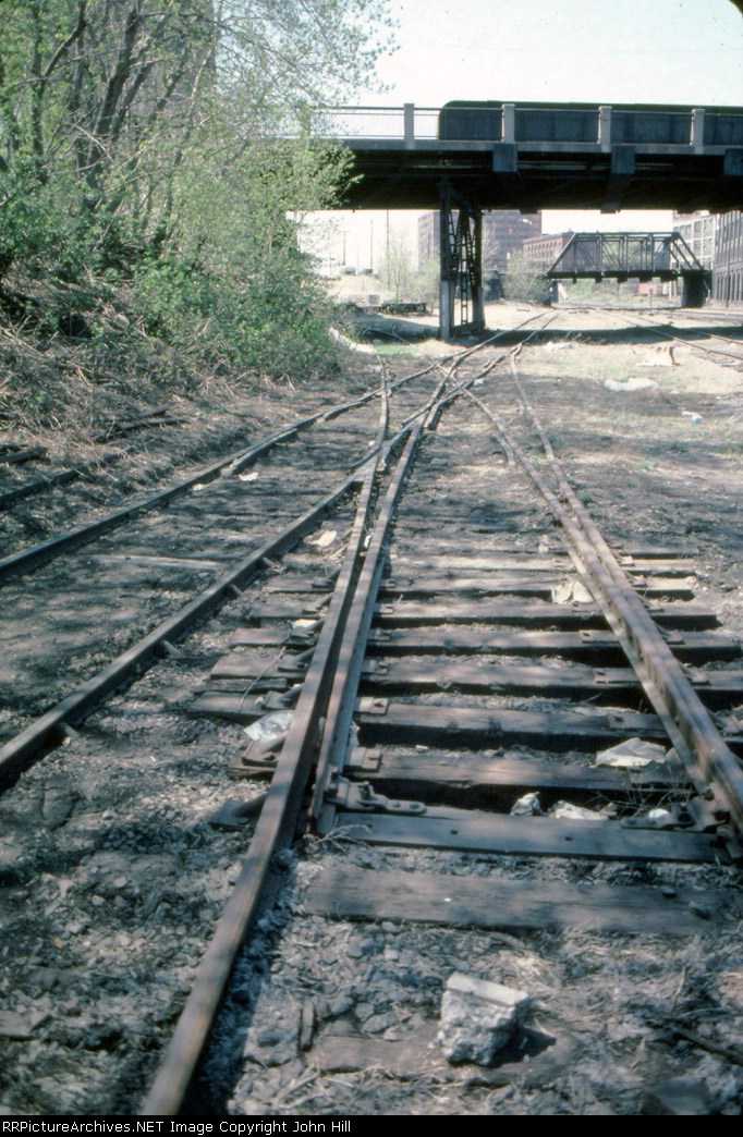 1226-22 BN-C&NW Mpls Downtown Trench