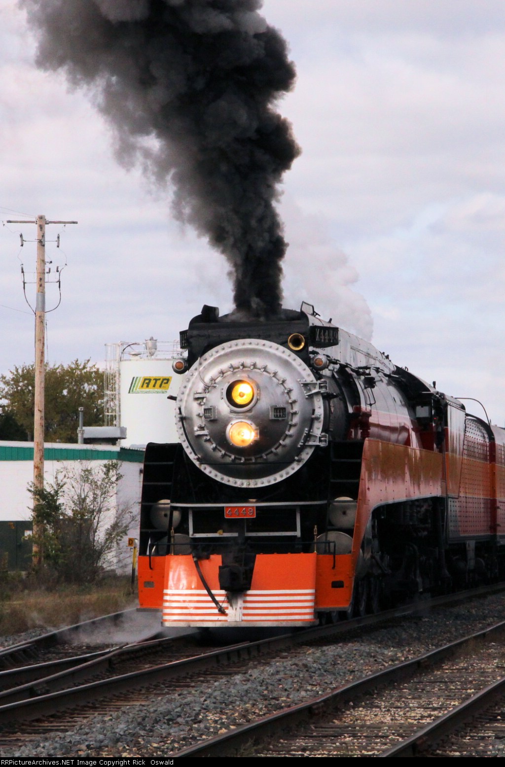 4449 Leaves Winona for La Crescent
