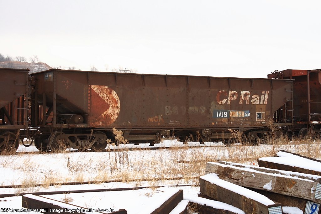 IAIS 110058 MW Hopper Car