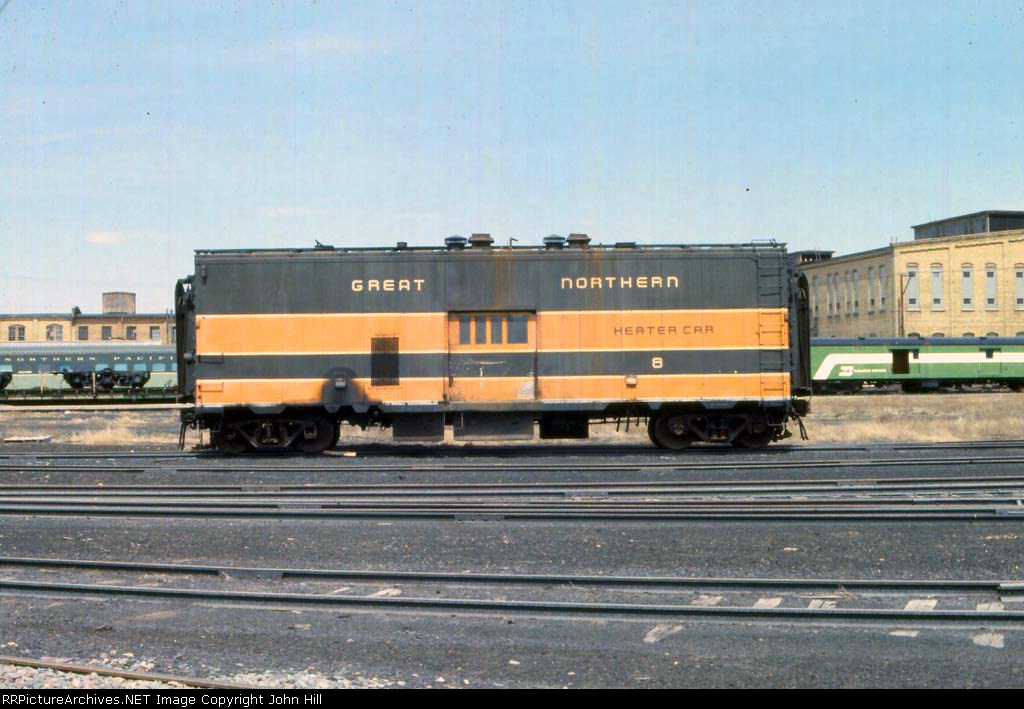 1160-02 Steam heater car GN 8 at BN ex-NP Como Shops