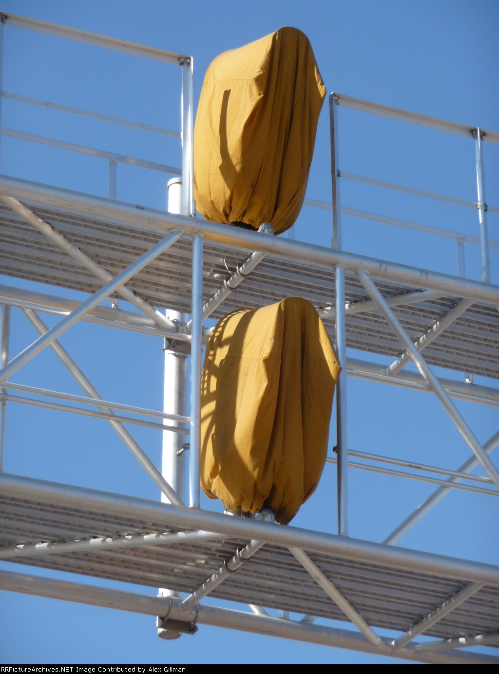 2 Signal Heads Clothed up